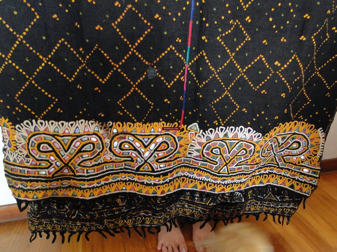 150 Outstanding Rabari Ludhi Wool Shawl with 11 Florets - Antique Art ...