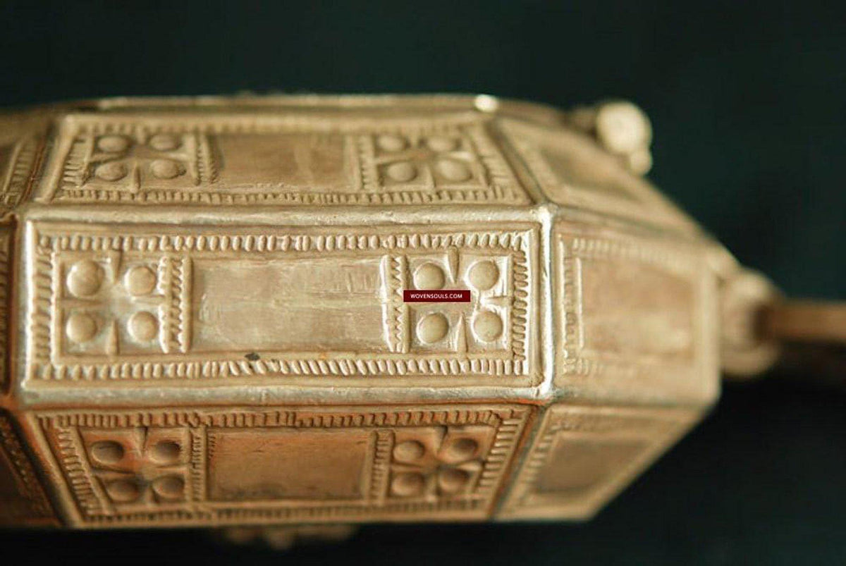 281 SOLD Old Silver Opium Hafeem Box - WOVENSOULS Antique Textiles ...