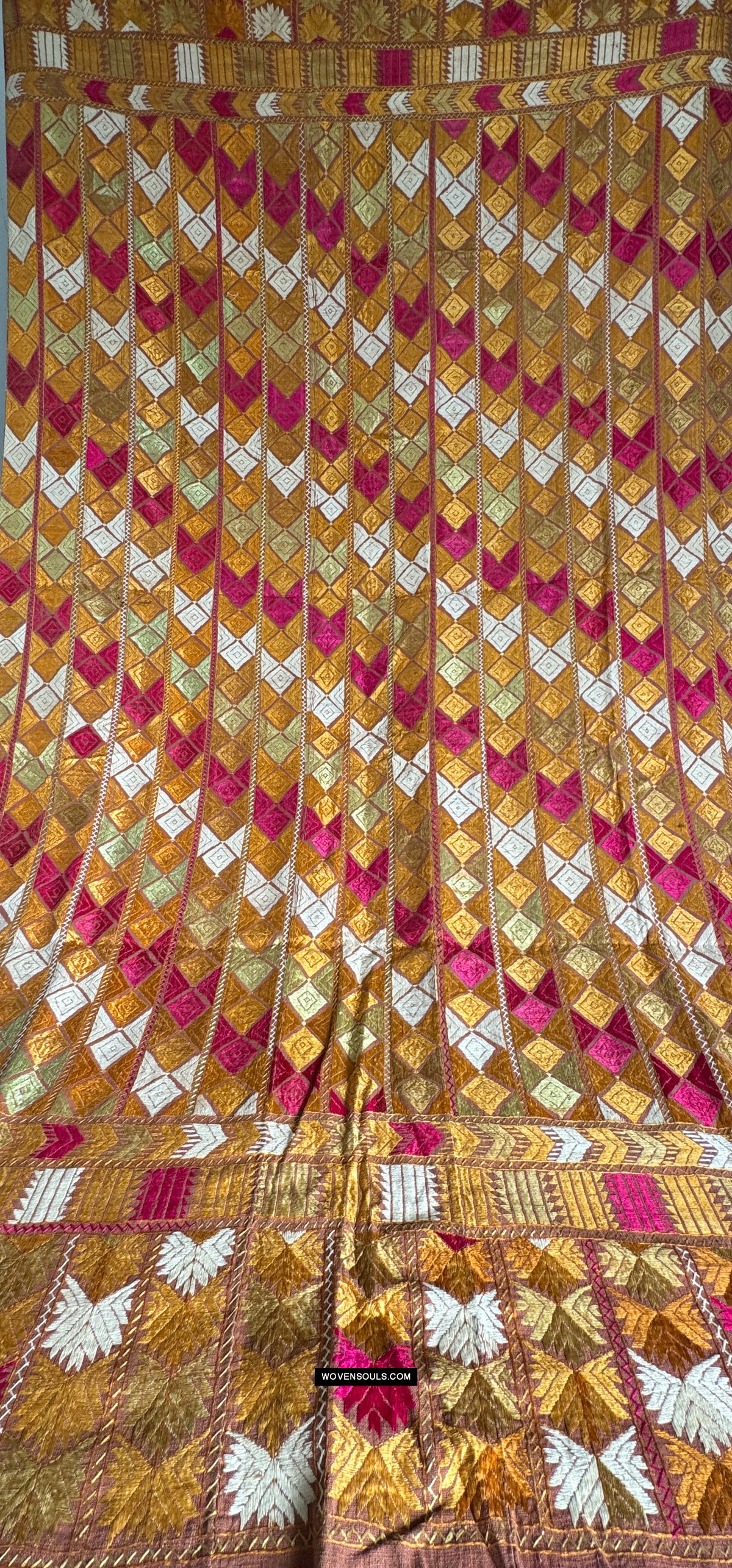 853 Phulkari Bagh Shawl from Punjab with Arrowhead Motifs - WOVENSOULS ...