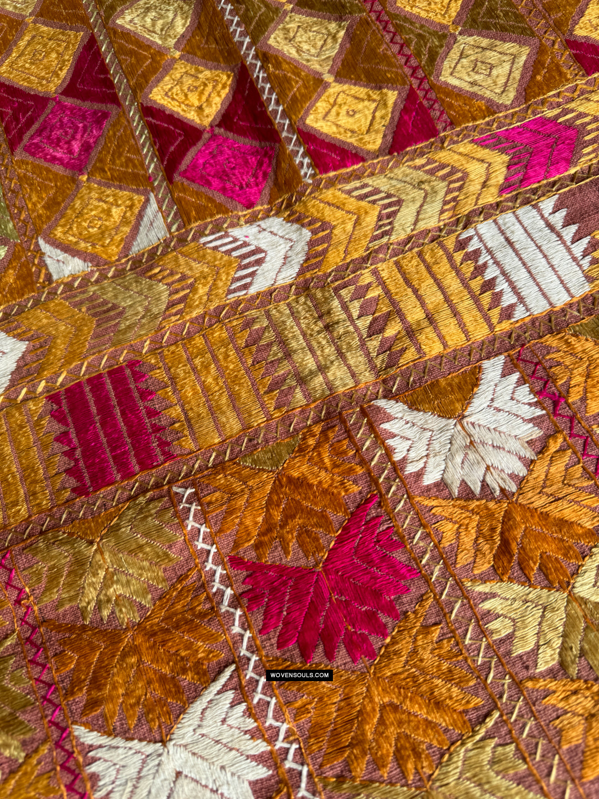 853 Phulkari Bagh Shawl from Punjab with Arrowhead – WOVENSOULS Antique ...