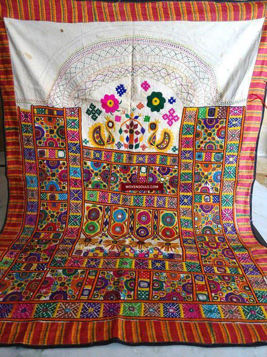 904 Vintage Dhaniyo Wall Decor Textile Kutch Gujarat - WOVENSOULS ...