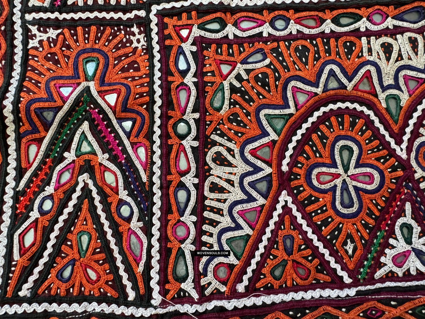 936 Vintage Rabari Embroidery Wall Decor - Pair – WOVENSOULS Antique ...