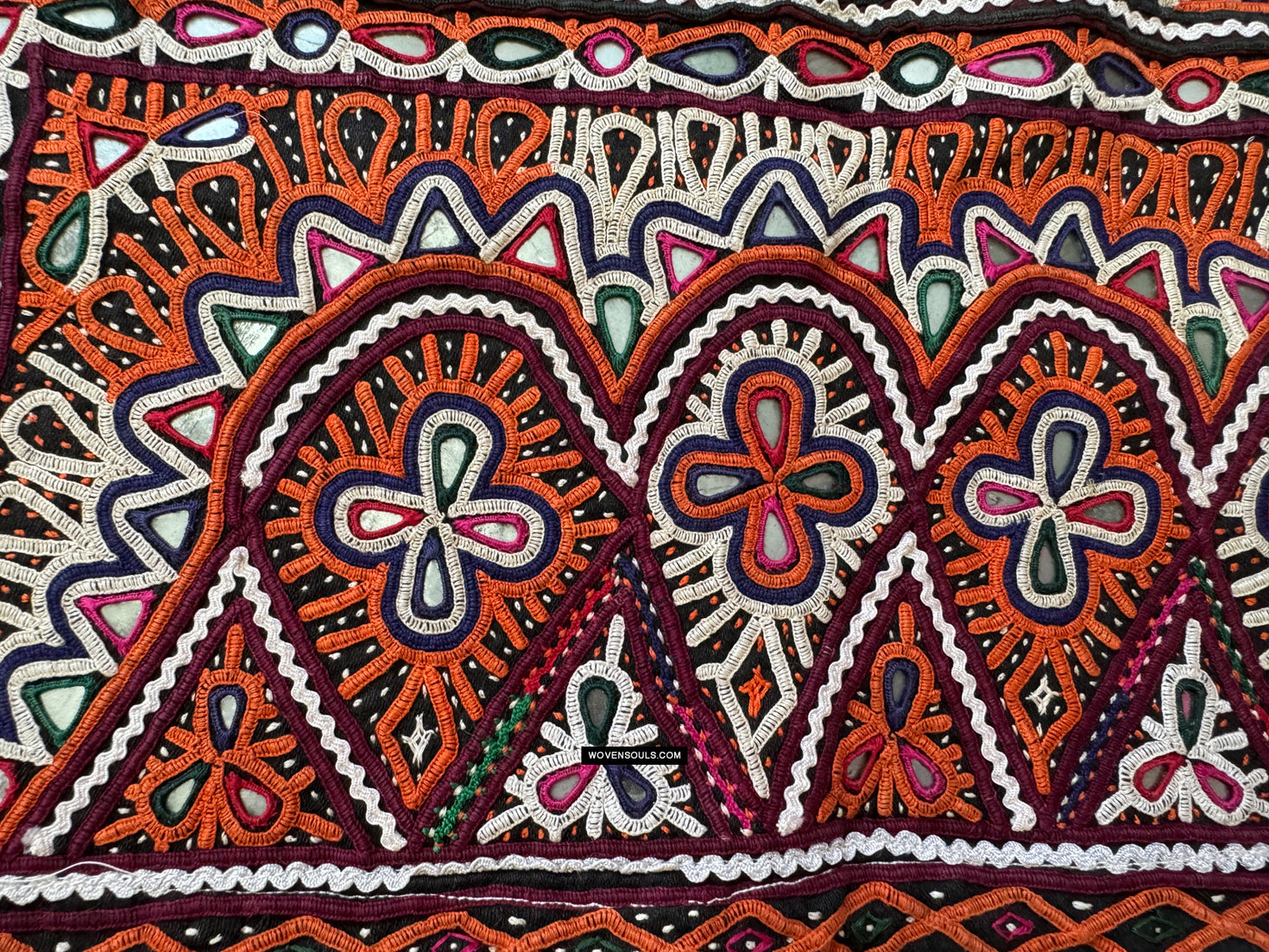 936 Vintage Rabari Embroidery Wall Decor - Pair – WOVENSOULS Antique ...