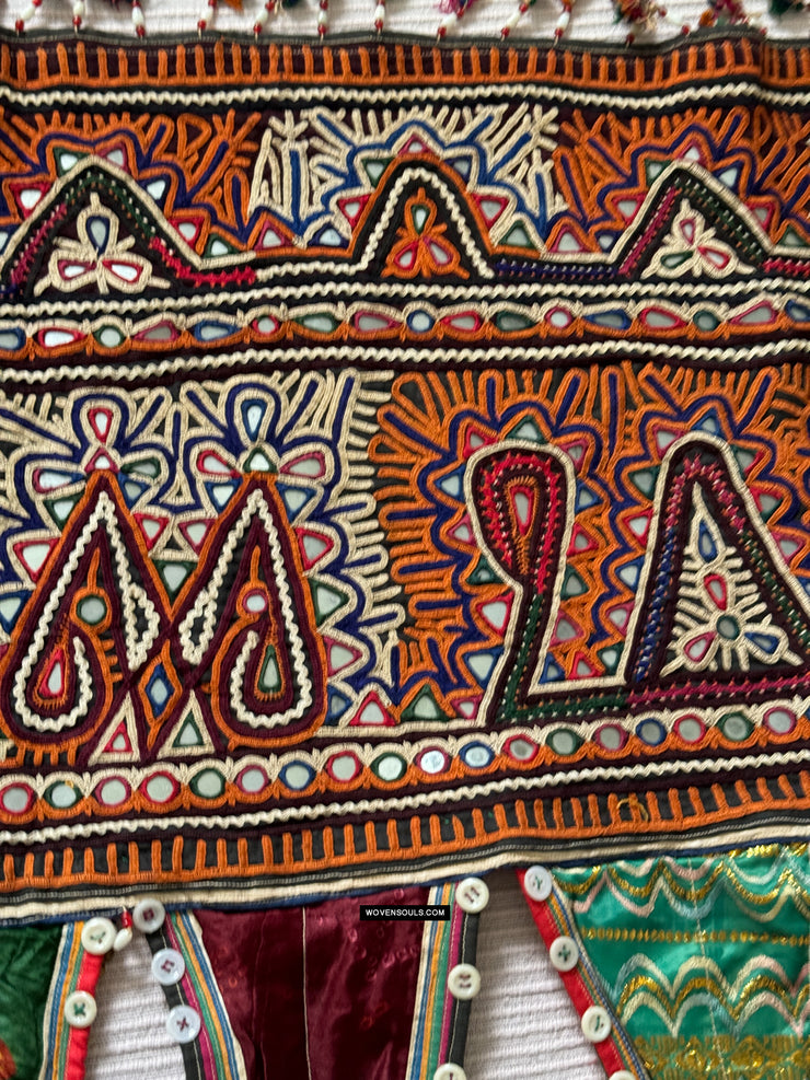 984 Vintage Rabari Embroidery Toran Door Decor Textile – WOVENSOULS ...