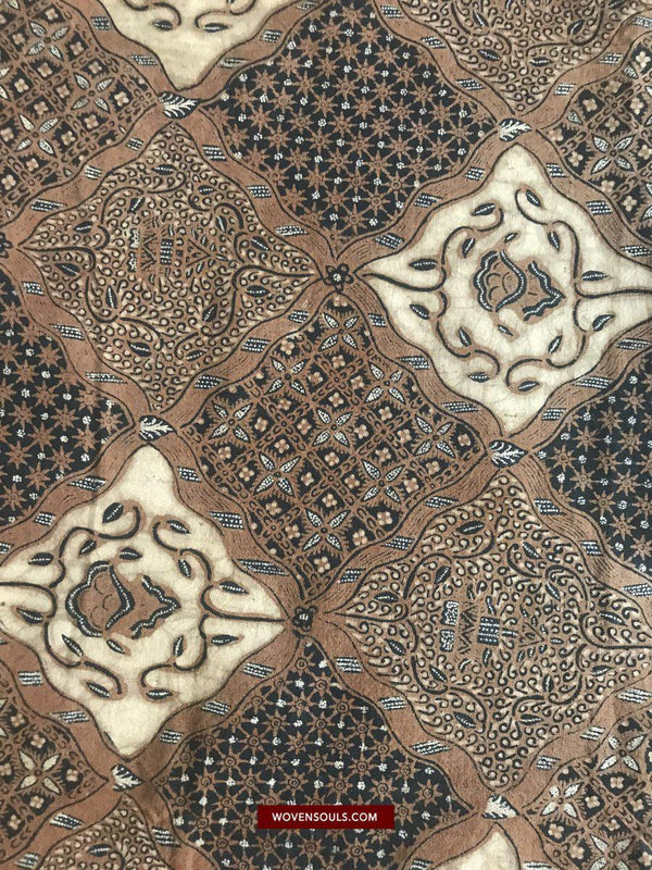 1431 Javanese Batik Kombinasi Sarong Textile - WOVENSOULS Antique ...