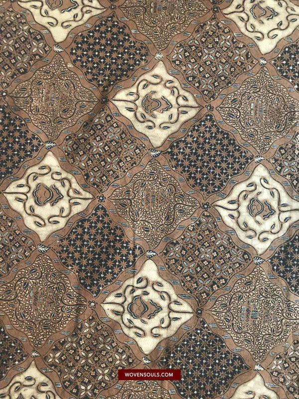 1431 Javanese Batik Kombinasi Sarong Textile - WOVENSOULS Antique ...