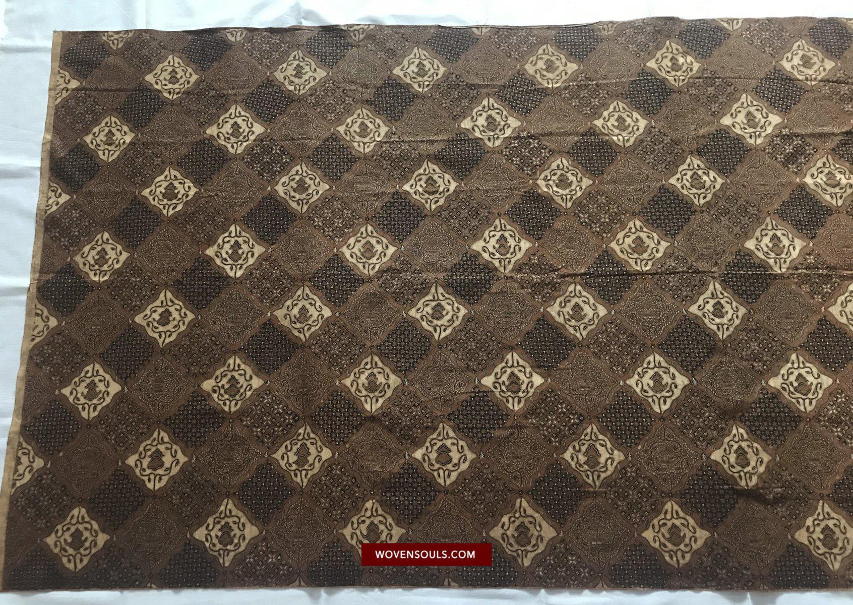1431 Javanese Batik Kombinasi Shawl Sarong Textile – WOVENSOULS Antique ...