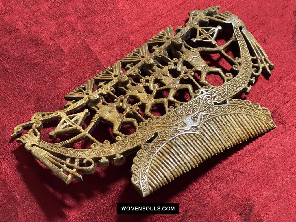 1647 Large Old Tanimbar Comb - WOVENSOULS Antique Textiles & Art Gallery