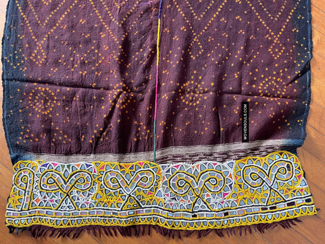 1689 Deep Maroon Rabari Ludhi Wedding Shawl Tie-dye – WOVENSOULS ...