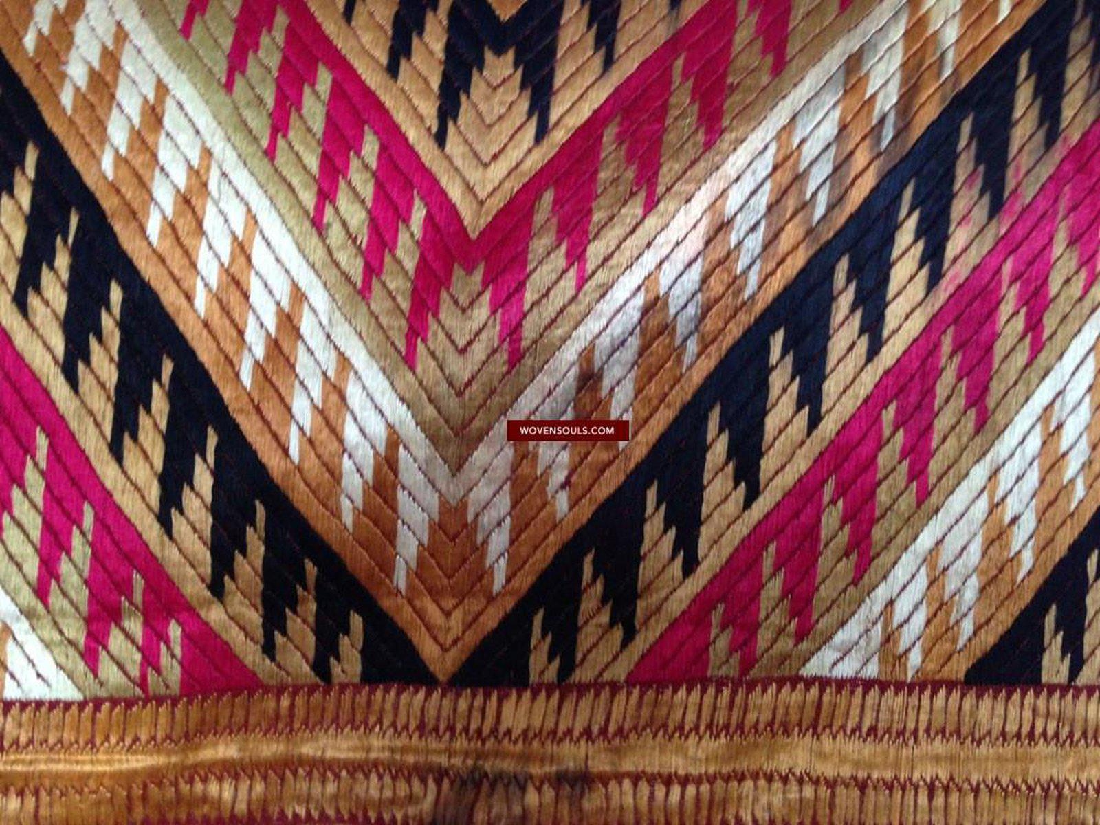 673 White Chand Bagh Lehariya Border Phulkari Indian - WOVENSOULS ...