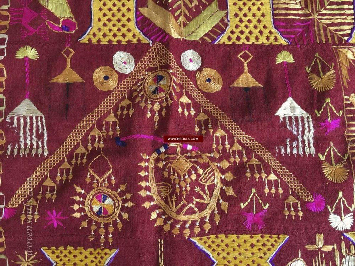 808 Antique Darshan Dwar Phulkari Bagh Textile - Wedding – WOVENSOULS ...