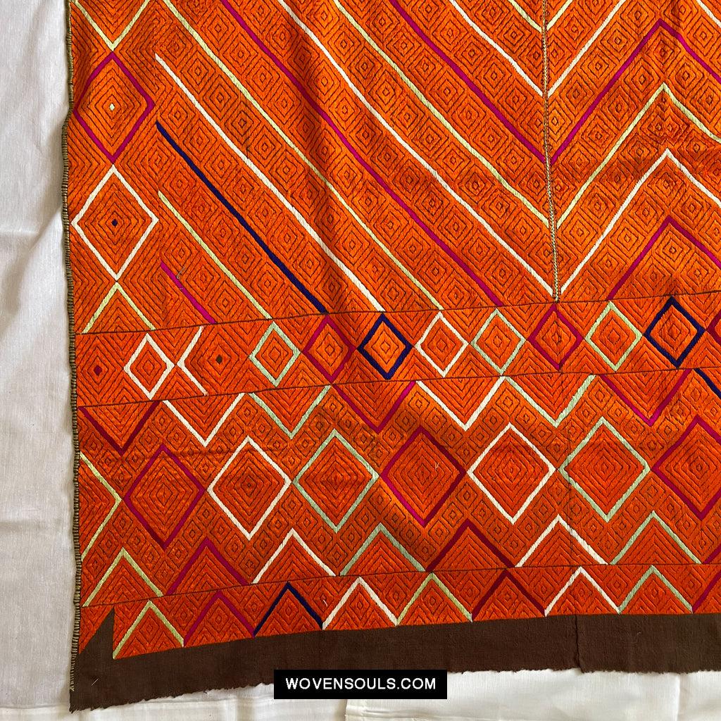 822 Phulkari Bagh - Unusual Pattern 'W' or 'M' - Antique Art ...
